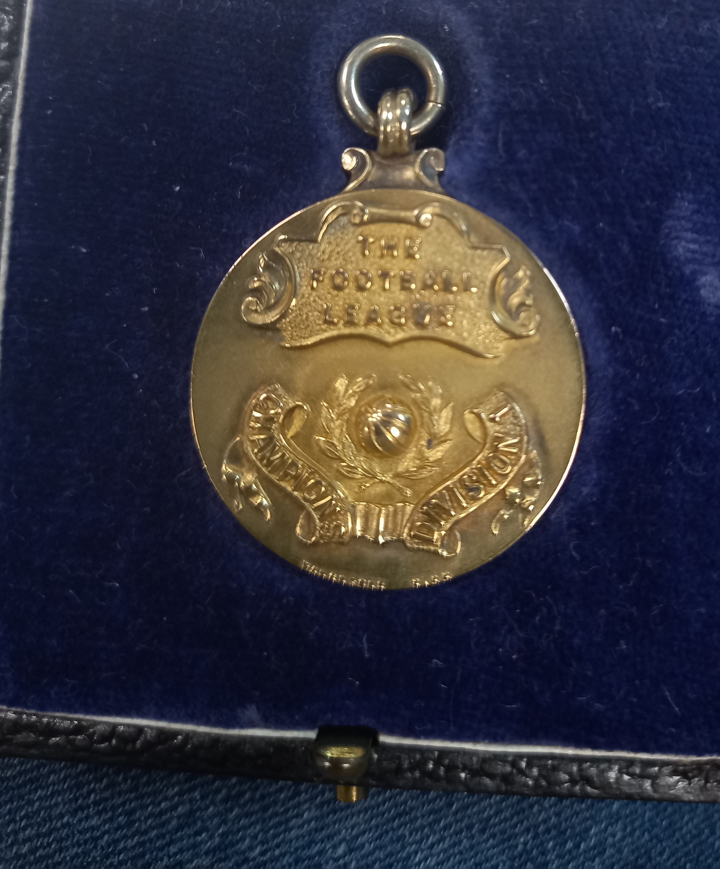 Peter Harris medal target reached - Pompey History Society