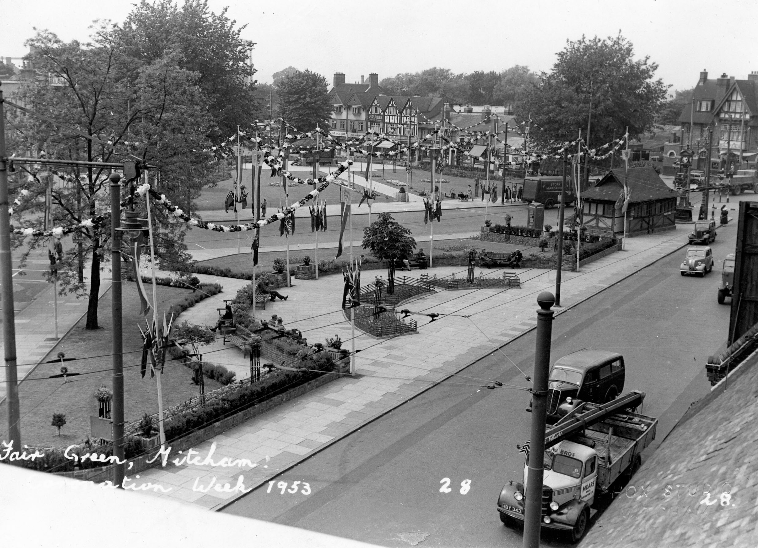A collection of animations featuring Coronation celebrations in Mitcham ...